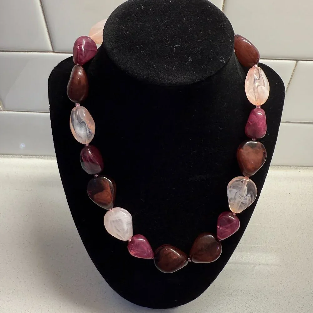 Jewelry | Mauve And Pink Chunky Acrylic Bead Necklace | Poshmark